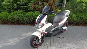 Белый Gilera Runner 2014 в Вевис, объемом двигателя 49.00 л и пробегом 14 тыс. км за 1250 €, фото 3 на AUTOMOTO.COM.LV