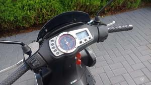 Белый Gilera Runner 2014 в Вевис, объемом двигателя 49.00 л и пробегом 14 тыс. км за 1250 €, фото 7 на AUTOMOTO.COM.LV