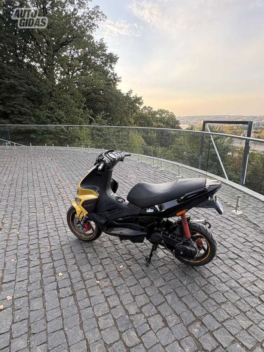 Dzeltens Gilera Runner 2008 Kauņa, ar dzinēja tilpumu 0.07 L un nobraukumu 22 tūkst. km par 925 €, foto 5 vietnē AUTOMOTO.COM.LV