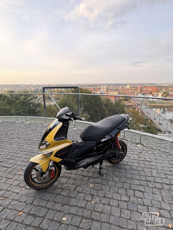 Dzeltens Gilera Runner 2008 Kauņa, ar dzinēja tilpumu 0.07 L un nobraukumu 22 tūkst. km par 925 €, foto 7 vietnē AUTOMOTO.COM.LV