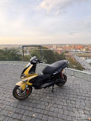 Dzeltens Gilera Runner 2008 Kauņa, ar dzinēja tilpumu 0.07 L un nobraukumu 22 tūkst. km par 925 €, foto 7 vietnē AUTOMOTO.COM.LV
