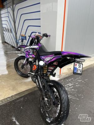 Melns Gilera SMT 2007 Alīta, ar dzinēja tilpumu 0.00 L un nobraukumu 0 tūkst. km par 2350 €, foto 3 vietnē AUTOMOTO.COM.LV