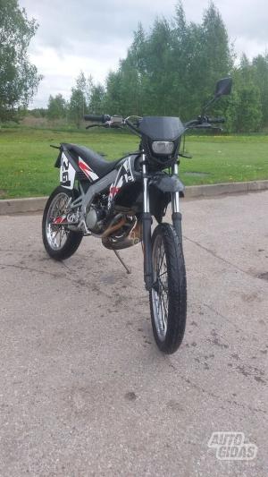 Черный Gilera SMT 2010 в Вильнюс, объемом двигателя 0.05 л и пробегом 23 тыс. км за 1500 €, фото 3 на AUTOMOTO.COM.LV