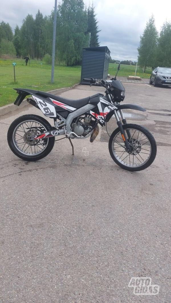 Black Gilera SMT 2010 in Vilnius, with an engine capacity of 0.05 L and mileage of 23 thousand km for 1500 €, photo 3 on AUTOMOTO.COM.LV