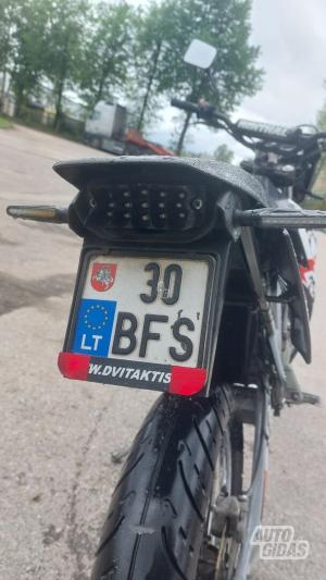 Черный Gilera SMT 2010 в Вильнюс, объемом двигателя 0.05 л и пробегом 23 тыс. км за 1500 €, фото 8 на AUTOMOTO.COM.LV