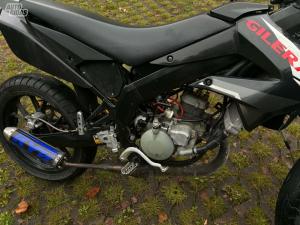 Black Gilera SMT 2011 in Anyksciai, with an engine capacity of 0.05 L and mileage of 26 thousand km for 1250 €, photo 4 on AUTOMOTO.COM.LV
