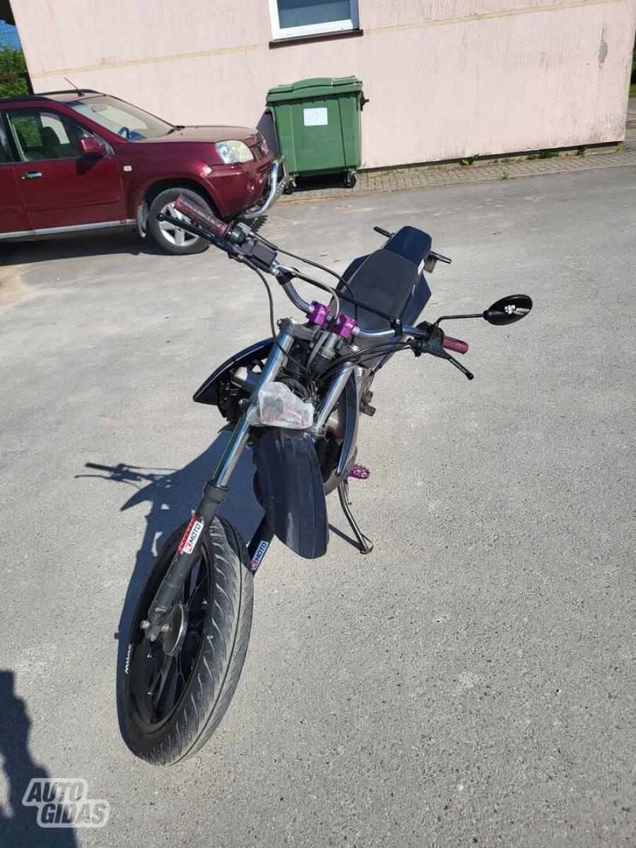 Gilera SMT 2012 in Klaipeda, with an engine capacity of 0.00 L and mileage of 0 thousand km for 900 €, photo 6 on AUTOMOTO.COM.LV