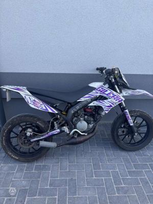 Gilera SMT 2014 Raseiniai, ar dzinēja tilpumu 50.00 L un nobraukumu 25 tūkst. km par 2350 €, foto 4 vietnē AUTOMOTO.COM.LV