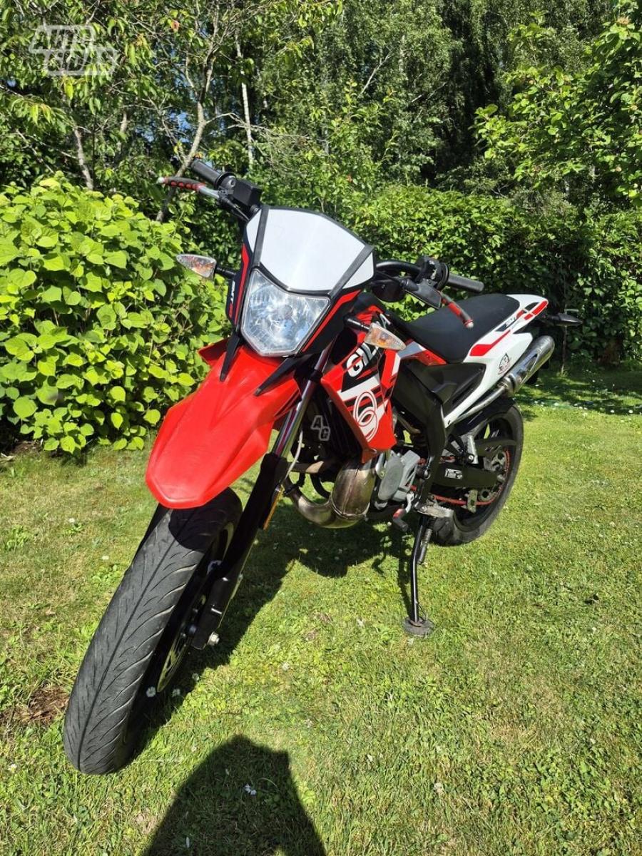 Gilera SMT 2018 in Utena, with an engine capacity of 0.05 L and mileage of 17 thousand km for 1750 €, photo 3 on AUTOMOTO.COM.LV