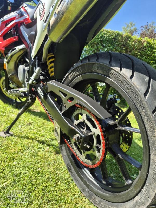Gilera SMT 2018 in Utena, with an engine capacity of 0.05 L and mileage of 17 thousand km for 1750 €, photo 5 on AUTOMOTO.COM.LV