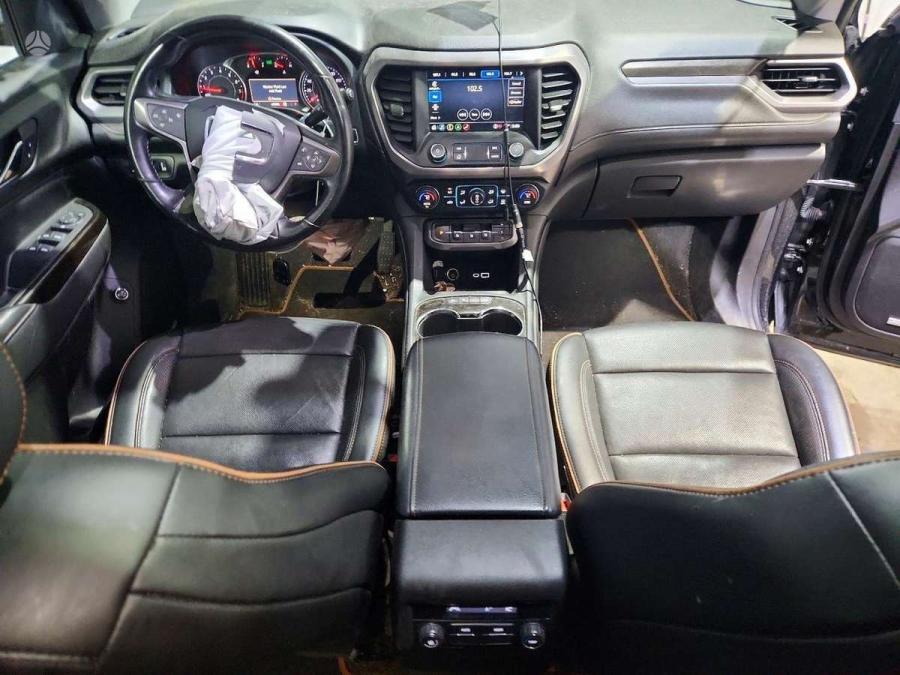 Black GMC Acadia 2021 in Klaipeda, with an engine capacity of 3.60 L and mileage of 97 thousand km for 17500 €, photo 8 on AUTOMOTO.COM.LV