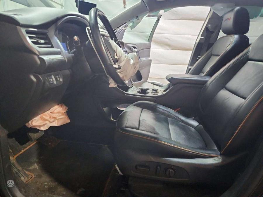 Black GMC Acadia 2021 in Klaipeda, with an engine capacity of 3.60 L and mileage of 97 thousand km for 17500 €, photo 9 on AUTOMOTO.COM.LV