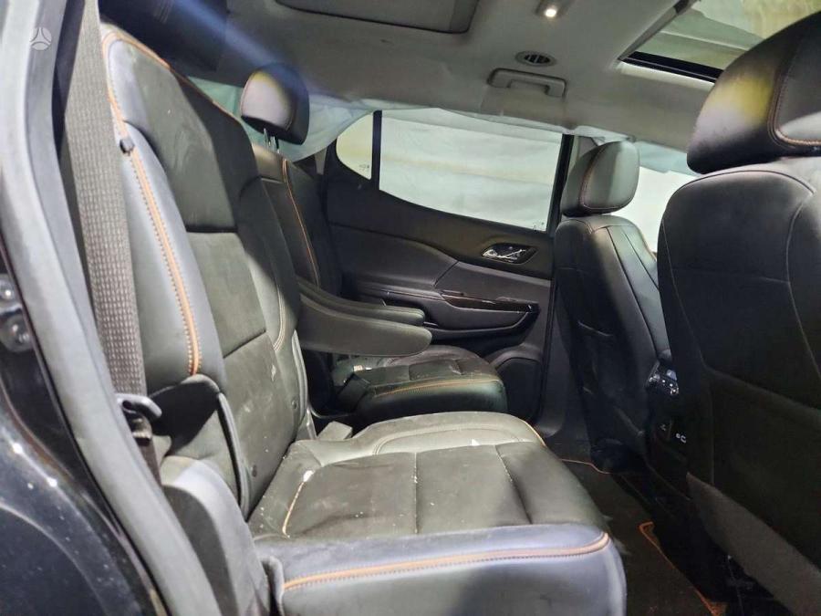 Black GMC Acadia 2021 in Klaipeda, with an engine capacity of 3.60 L and mileage of 97 thousand km for 17500 €, photo 10 on AUTOMOTO.COM.LV