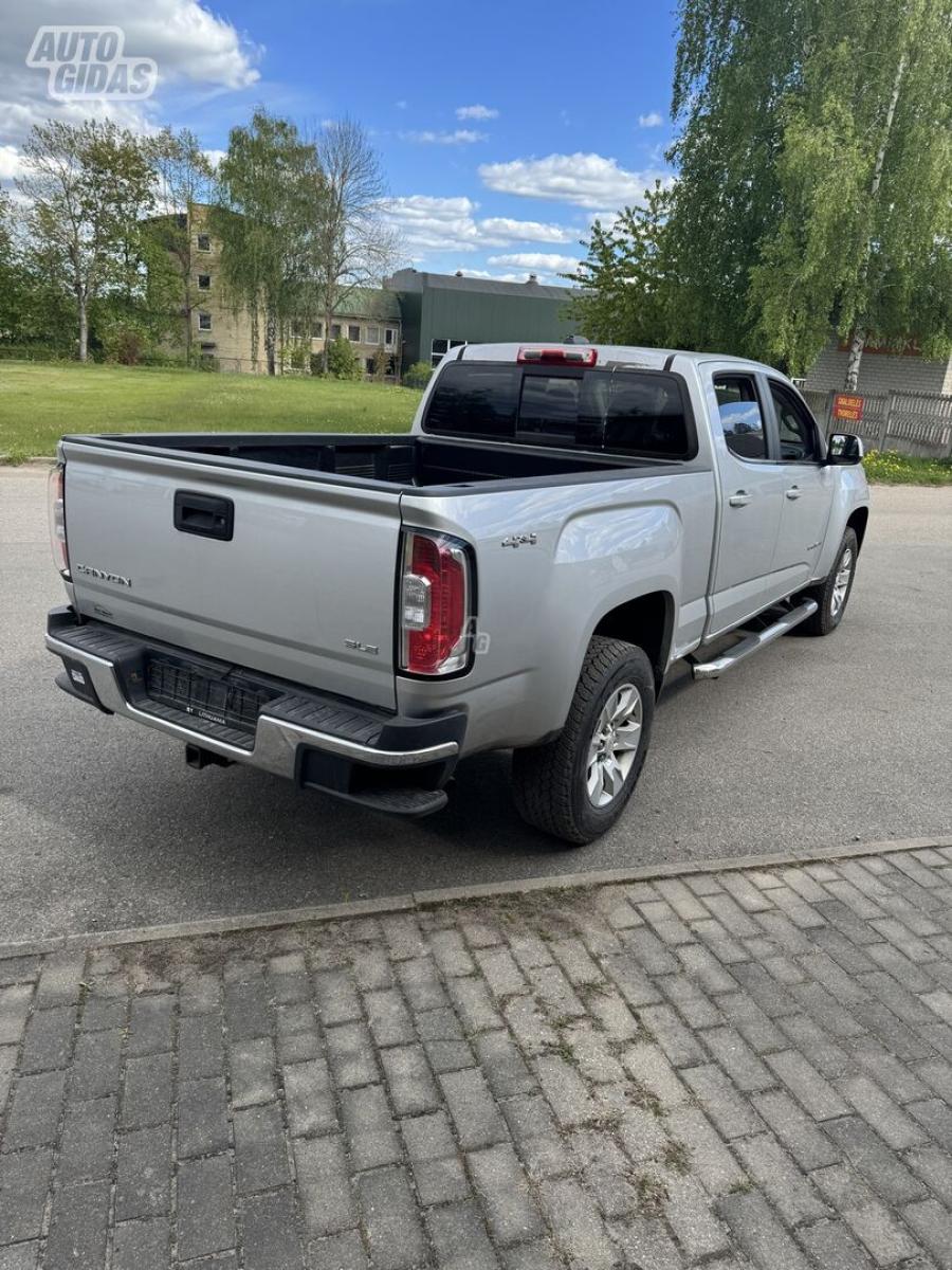 Grey GMC Canyon 2017 in Alytus, with an engine capacity of 3.60 L and mileage of 118 thousand km for 18555 €, photo 2 on AUTOMOTO.COM.LV