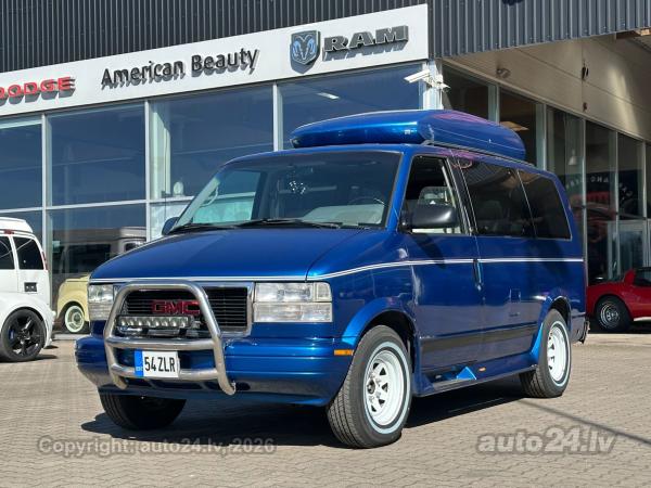 Blue GMC Safari 1995 in Tallinn, with an engine capacity of 4.30 L and mileage of 371 thousand km for 5900 €, photo 1 on AUTOMOTO.COM.LV