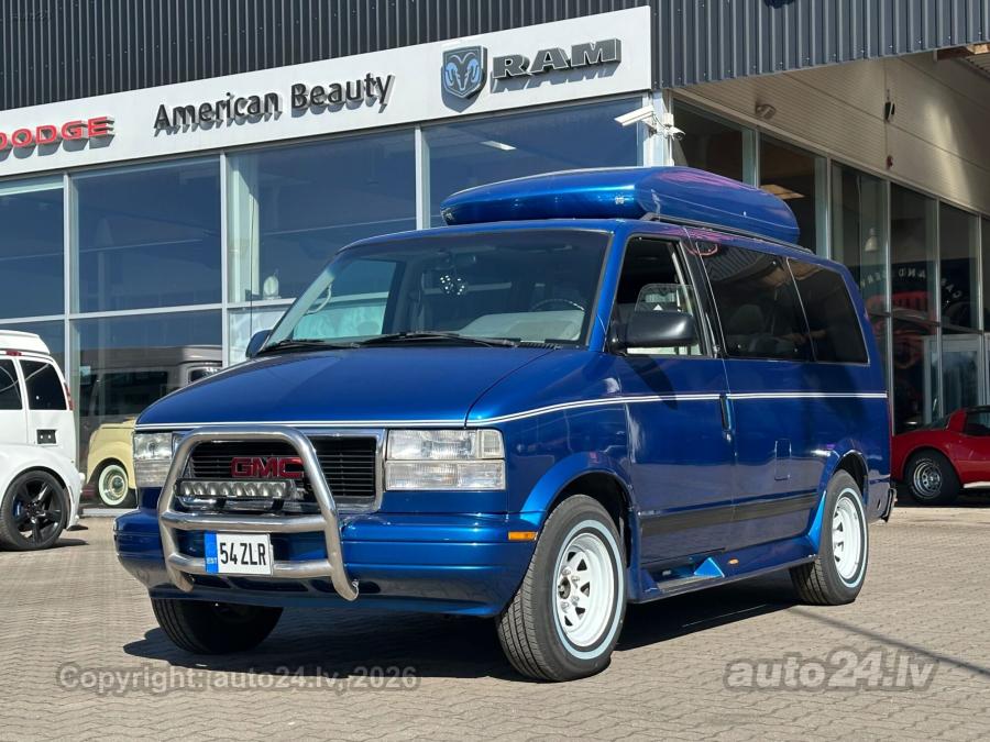 Blue GMC Safari 1995 in Tallinn, with an engine capacity of 4.30 L and mileage of 371 thousand km for 5900 €, photo 1 on AUTOMOTO.COM.LV