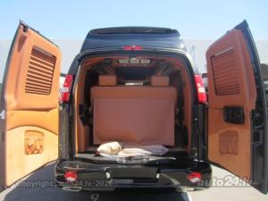 Melns GMC Savana 2016 Tallina, ar dzinēja tilpumu 6.00 L un nobraukumu 18 tūkst. km par 55700 €, foto 6 vietnē AUTOMOTO.COM.LV