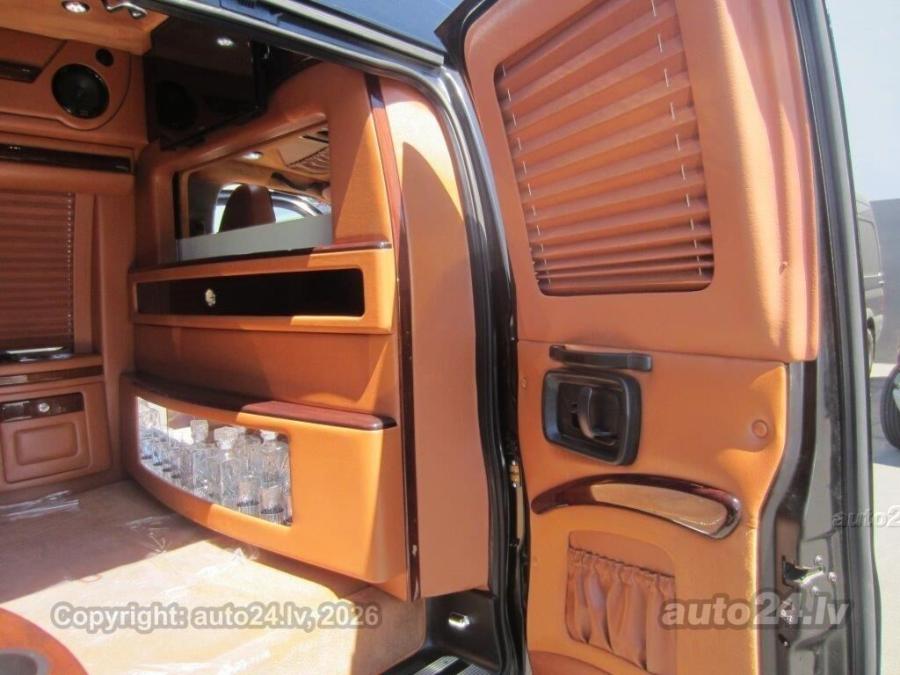 Melns GMC Savana 2016 Tallina, ar dzinēja tilpumu 6.00 L un nobraukumu 18 tūkst. km par 55700 €, foto 10 vietnē AUTOMOTO.COM.LV