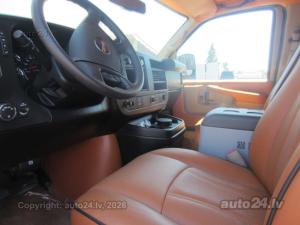 Melns GMC Savana 2016 Tallina, ar dzinēja tilpumu 6.00 L un nobraukumu 18 tūkst. km par 55700 €, foto 15 vietnē AUTOMOTO.COM.LV