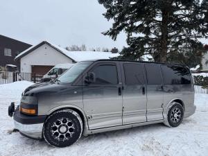 GMC Savana 2005 Panevēža, ar dzinēja tilpumu 5.30 L un nobraukumu 177 tūkst. km par 17500 €, foto 2 vietnē AUTOMOTO.COM.LV