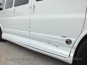 White GMC Savana 2007 in Otepaa, with an engine capacity of 5.30 L and mileage of 149 thousand km for 21800 €, photo 11 on AUTOMOTO.COM.LV
