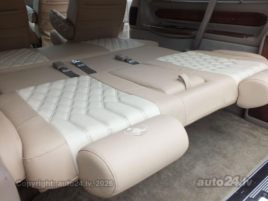 White GMC Savana 2007 in Otepaa, with an engine capacity of 5.30 L and mileage of 149 thousand km for 21800 €, photo 16 on AUTOMOTO.COM.LV