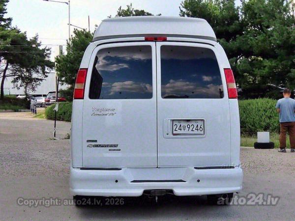 Balts GMC Savana 2012 Tallina, ar dzinēja tilpumu 5.30 L un nobraukumu 114 tūkst. km par 24900 €, foto 4 vietnē AUTOMOTO.COM.LV