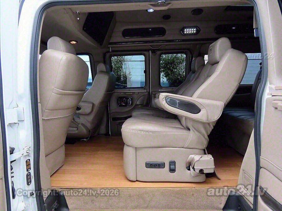 Balts GMC Savana 2012 Tallina, ar dzinēja tilpumu 5.30 L un nobraukumu 114 tūkst. km par 24900 €, foto 7 vietnē AUTOMOTO.COM.LV