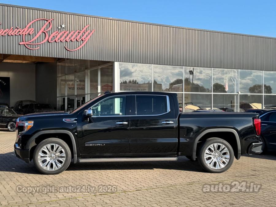 Black GMC Sierra 2020 in Tallinn, with an engine capacity of 6.20 L and mileage of 99 thousand km for 55900 €, photo 8 on AUTOMOTO.COM.LV