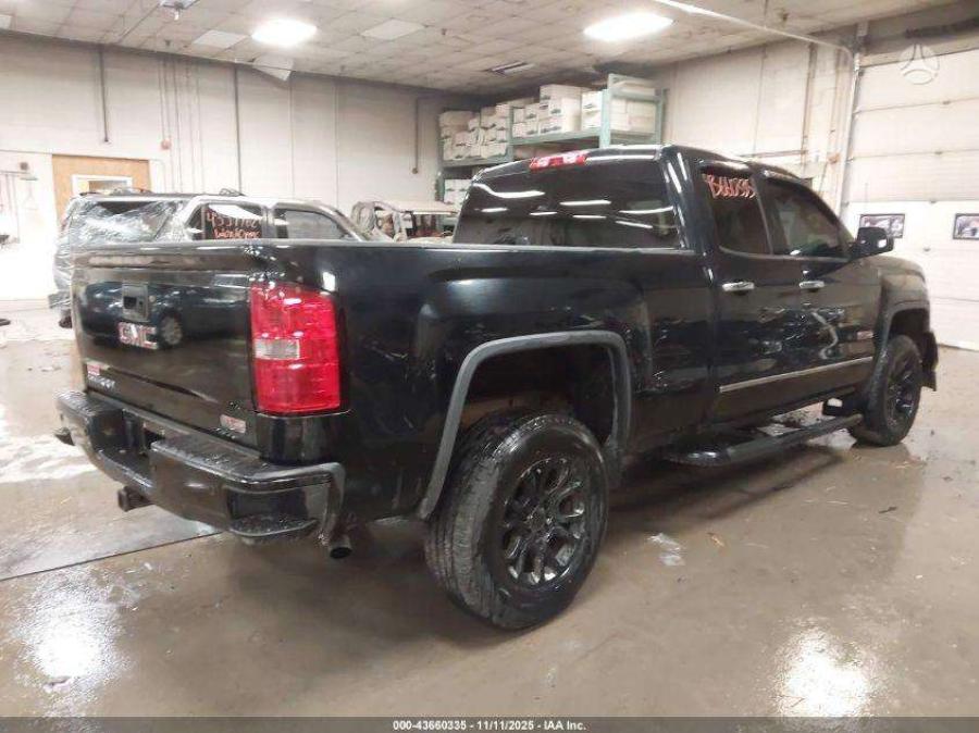 Melns GMC Sierra 2015 Klaipėda, ar dzinēja tilpumu 5.30 L un nobraukumu 172 tūkst. km par 13310 €, foto 4 vietnē AUTOMOTO.COM.LV
