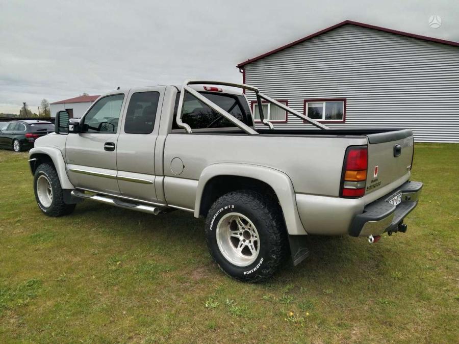 Brūns GMC Sierra 2007 Viļņa, ar dzinēja tilpumu 5.30 L un nobraukumu 101 tūkst. km par 14000 €, foto 3 vietnē AUTOMOTO.COM.LV