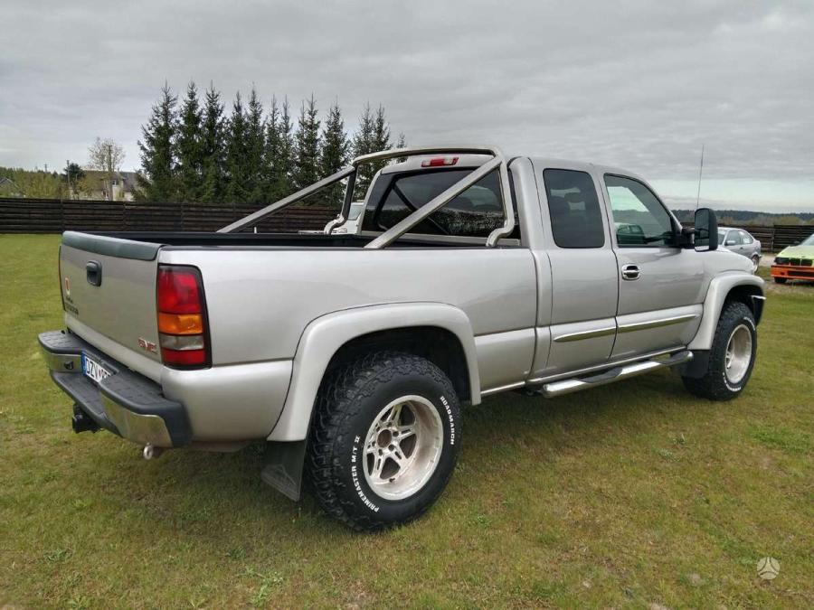 Brūns GMC Sierra 2007 Viļņa, ar dzinēja tilpumu 5.30 L un nobraukumu 101 tūkst. km par 14000 €, foto 4 vietnē AUTOMOTO.COM.LV