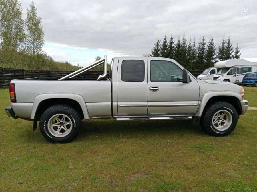 Brūns GMC Sierra 2007 Viļņa, ar dzinēja tilpumu 5.30 L un nobraukumu 101 tūkst. km par 14000 €, foto 5 vietnē AUTOMOTO.COM.LV