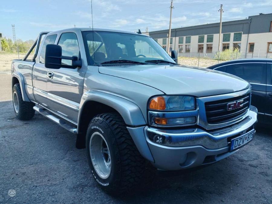 Brūns GMC Sierra 2007 Viļņa, ar dzinēja tilpumu 5.30 L un nobraukumu 101 tūkst. km par 14000 €, foto 7 vietnē AUTOMOTO.COM.LV