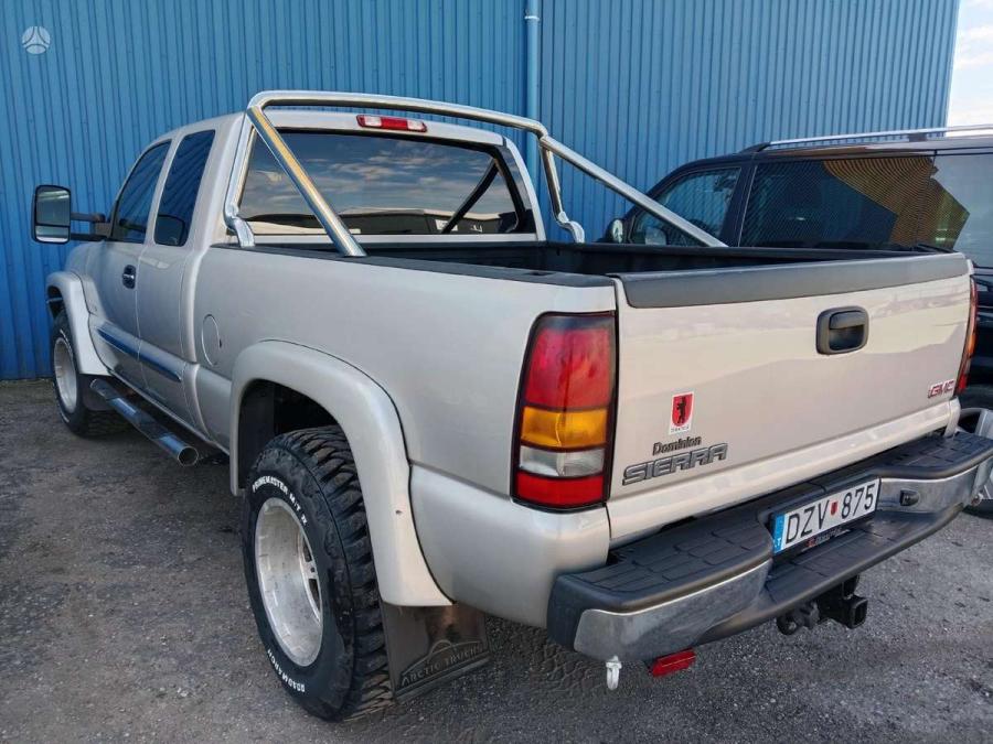 Brūns GMC Sierra 2007 Viļņa, ar dzinēja tilpumu 5.30 L un nobraukumu 101 tūkst. km par 14000 €, foto 10 vietnē AUTOMOTO.COM.LV