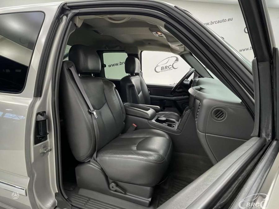 Серый ДжиЭмСи Сиерра 2007 в Вильнюс, объемом двигателя 5.33 л и пробегом 102 тыс. км за 12600 €, фото 9 на AUTOMOTO.COM.LV