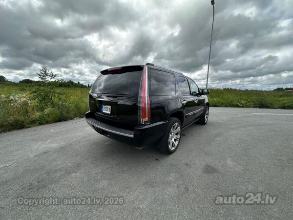 Melns GMC Yukon 2007 Tallina, ar dzinēja tilpumu 6.20 L un nobraukumu 223 tūkst. km par 12900 €, foto 4 vietnē AUTOMOTO.COM.LV