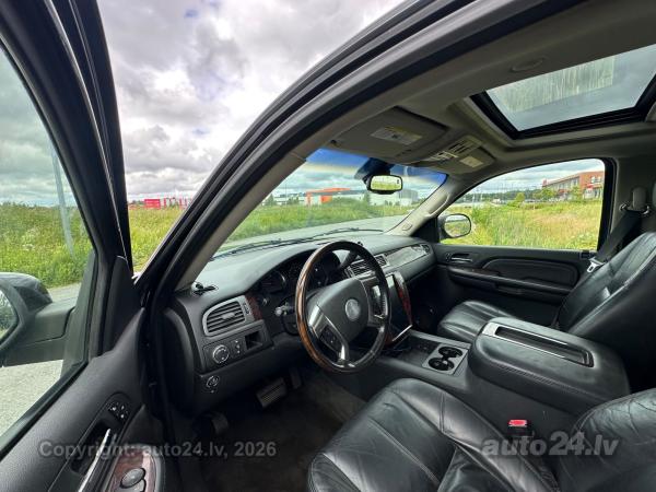 Melns GMC Yukon 2007 Tallina, ar dzinēja tilpumu 6.20 L un nobraukumu 223 tūkst. km par 12900 €, foto 8 vietnē AUTOMOTO.COM.LV
