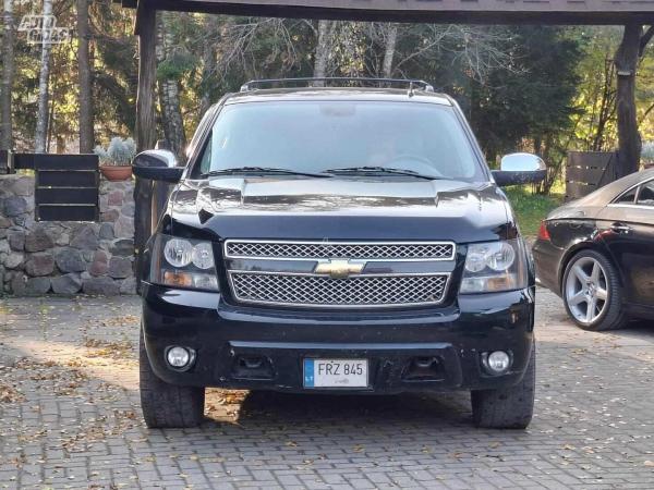 Melns GMC Yukon 2011 Telšiai, ar dzinēja tilpumu 5.30 L un nobraukumu 316 tūkst. km par 12000 €, foto 9 vietnē AUTOMOTO.COM.LV