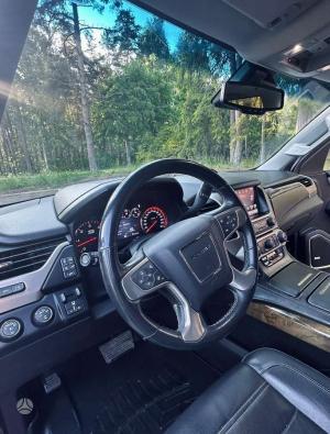 Black GMC Yukon 2016 in Pasvalys, with an engine capacity of 6.16 L and mileage of 290 thousand km for 22500 €, photo 7 on AUTOMOTO.COM.LV