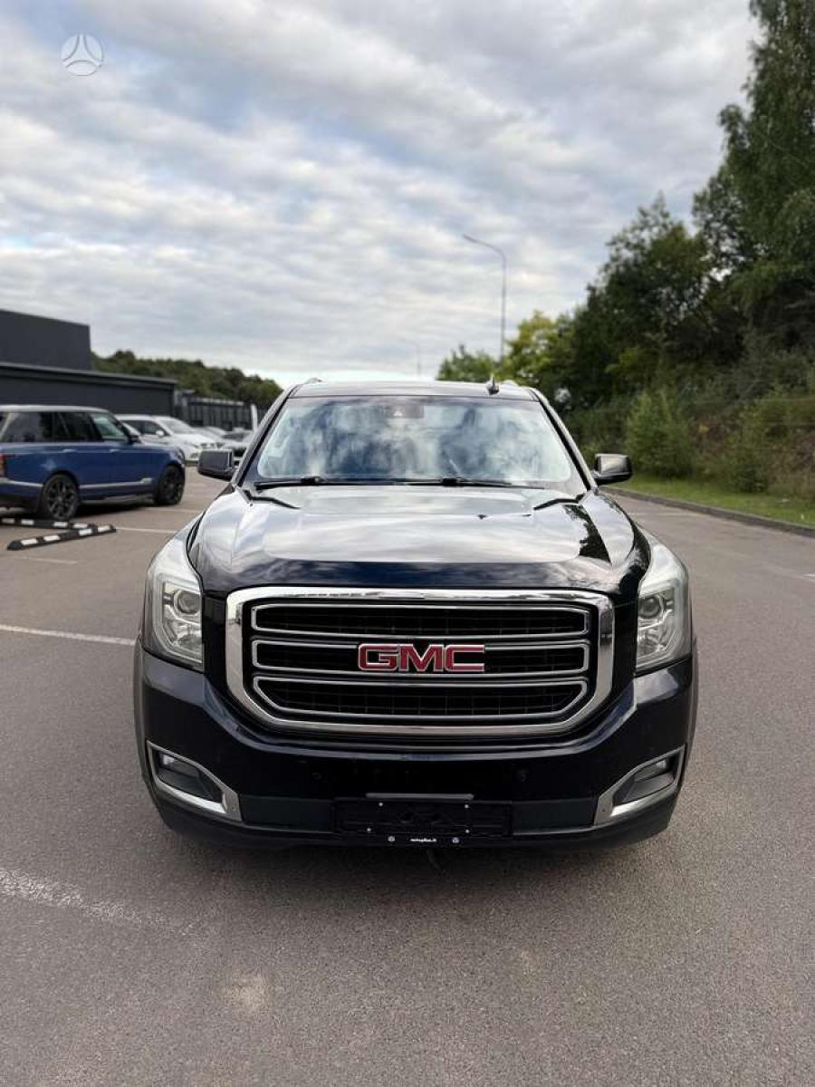 Melns GMC Yukon 2017 Viļņa, ar dzinēja tilpumu 5.30 L un nobraukumu 265 tūkst. km par 18000 €, foto 3 vietnē AUTOMOTO.COM.LV