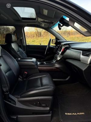 Melns GMC Yukon 2017 Viļņa, ar dzinēja tilpumu 5.30 L un nobraukumu 265 tūkst. km par 18000 €, foto 12 vietnē AUTOMOTO.COM.LV