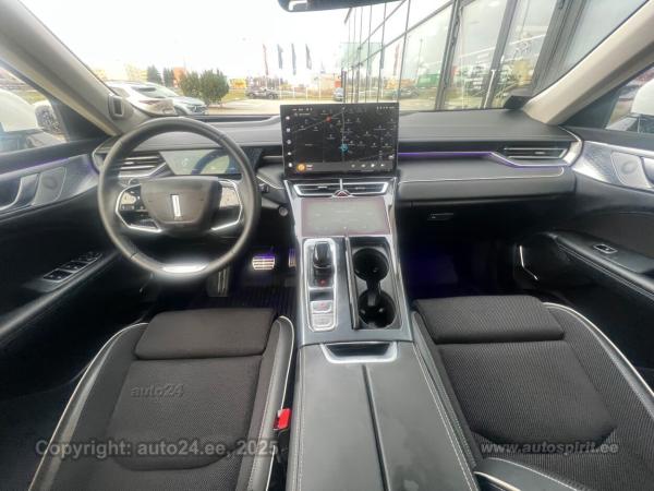 White GWM Wey 05 2025 in Tartu, with an engine capacity of 2.00 L and mileage of 15 thousand km for 48990 €, photo 11 on AUTOMOTO.COM.LV