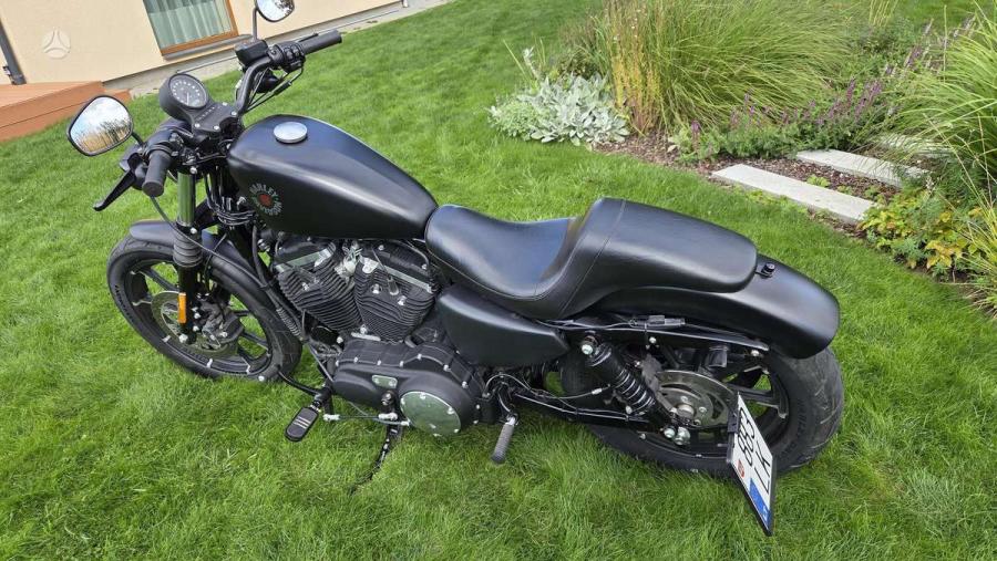 Black Harley-Davidson 883 2020 in Kaunas, with an engine capacity of 0.88 L and mileage of 3 thousand km for 8700 €, photo 4 on AUTOMOTO.COM.LV