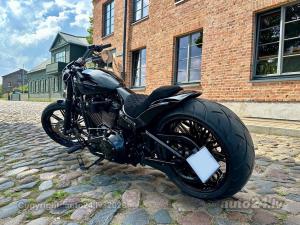 Melns Harley-Davidson Breakout 2018 Rīga, ar dzinēja tilpumu 1.92 L un nobraukumu 9 tūkst. km par 23500 €, foto 6 vietnē AUTOMOTO.COM.LV