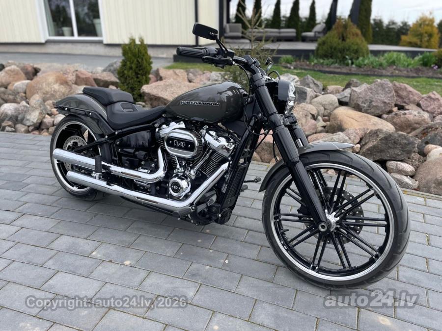 Grey Harley-Davidson Breakout 2019 in Tartu, with an engine capacity of 1.87 L and mileage of 11 thousand km for 23499 €, photo 1 on AUTOMOTO.COM.LV