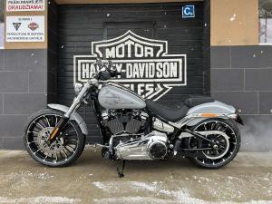 Grey Harley-Davidson Breakout 2025 in Vilnius, with an engine capacity of 1.92 L and mileage of 0 thousand km for 29960 €, photo 6 on AUTOMOTO.COM.LV