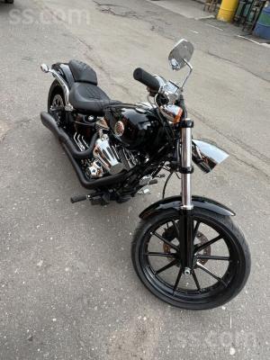 Harley-Davidson Breakout 2014 in Riga, with an engine capacity of 1.70 L and mileage of 0 thousand km for 17777 €, photo 4 on AUTOMOTO.COM.LV