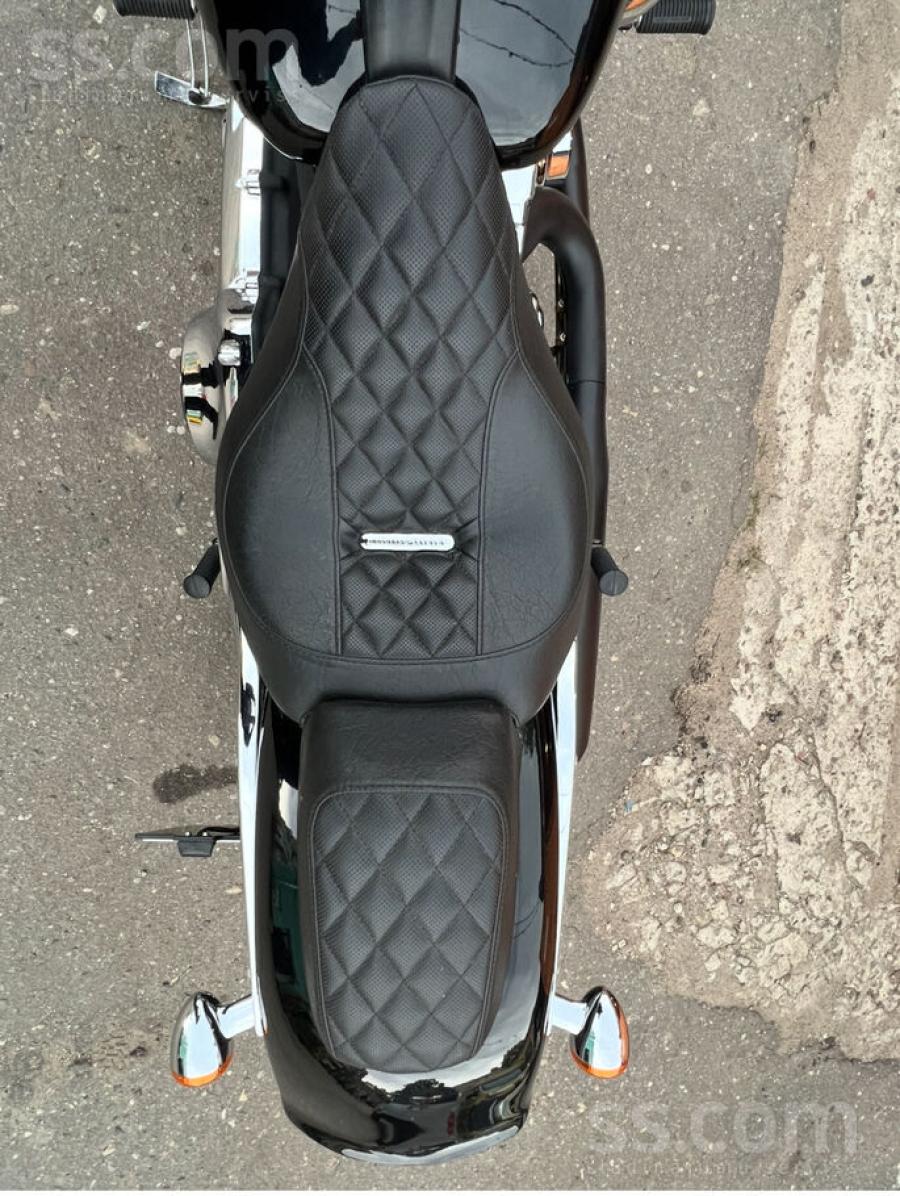 Harley-Davidson Breakout 2014 in Riga, with an engine capacity of 1.70 L and mileage of 0 thousand km for 17777 €, photo 7 on AUTOMOTO.COM.LV