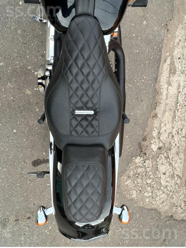 Harley-Davidson Breakout 2014 Rīga, ar dzinēja tilpumu 1.70 L un nobraukumu 0 tūkst. km par 17777 €, foto 6 vietnē AUTOMOTO.COM.LV